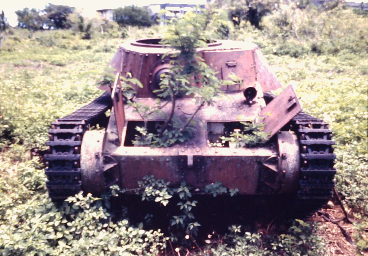 More WWII Colorized Photographs With The TSMG - Thompson Submachine Gun ...