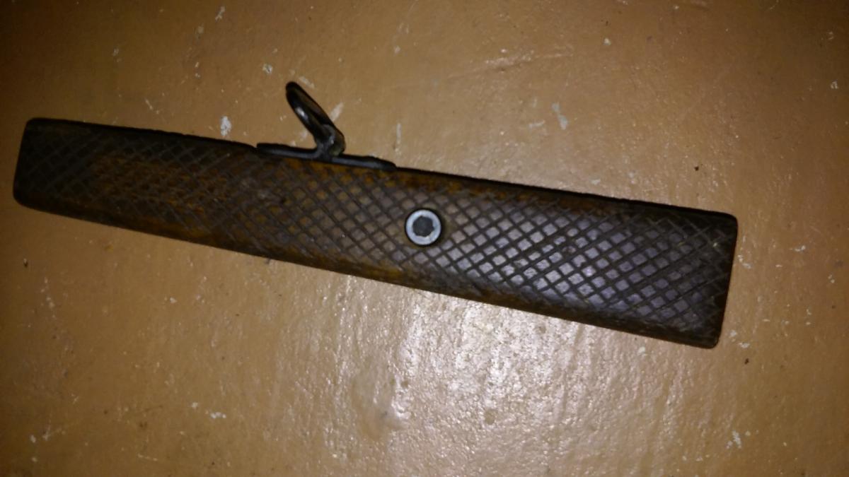 " BRITISH " THOMPSON FOREGRIP ? - Thompson Submachine Gun Message Board ...