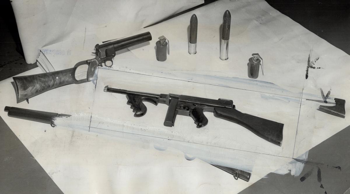 Vintage Police Photographs with the Thompson - Thompson Submachine Gun ...