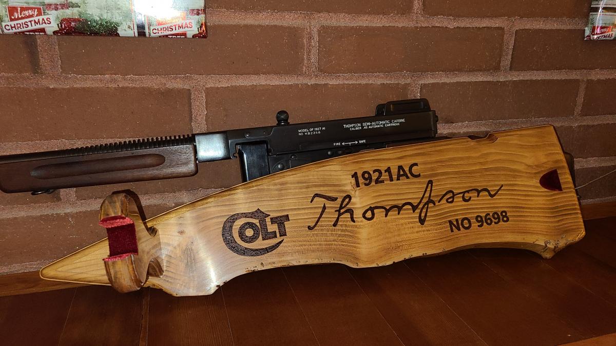 Great Display Stand Maker - Thompson Submachine Gun Message Board ...