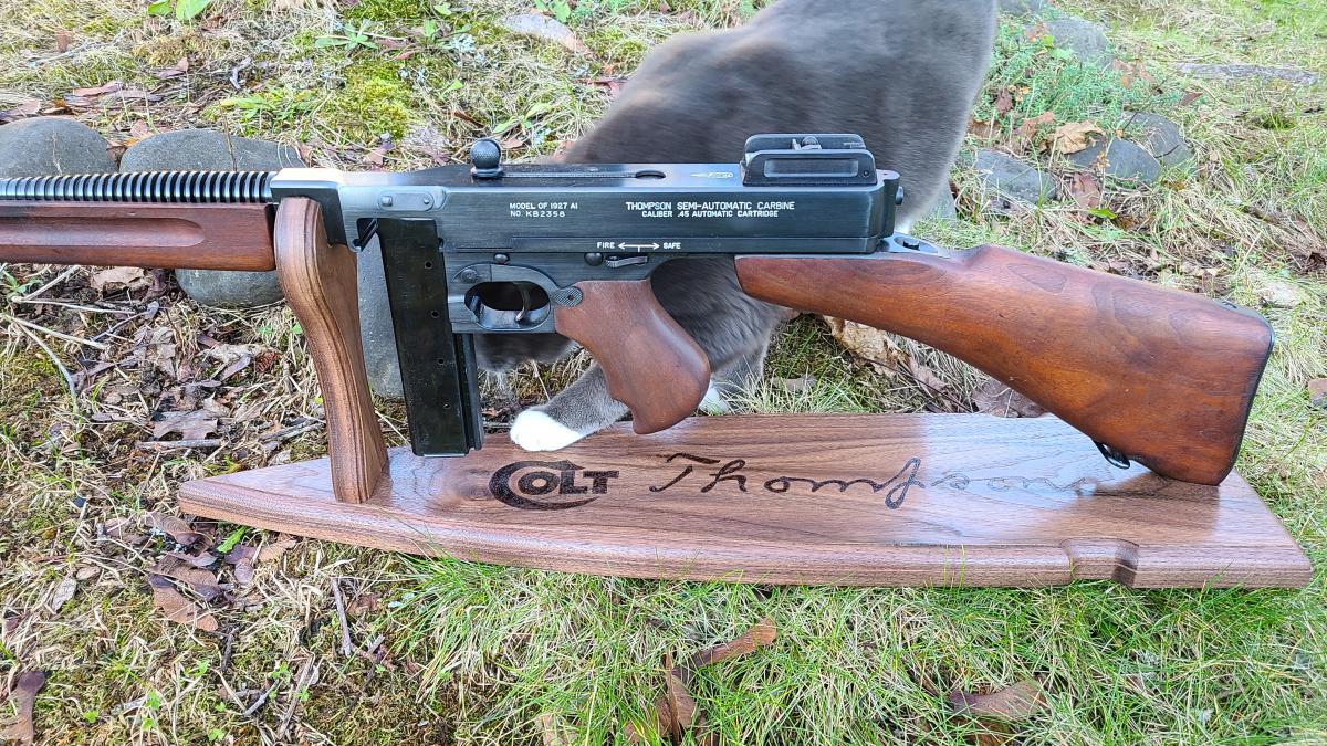 Great Display Stand Maker - Thompson Submachine Gun Message Board ...