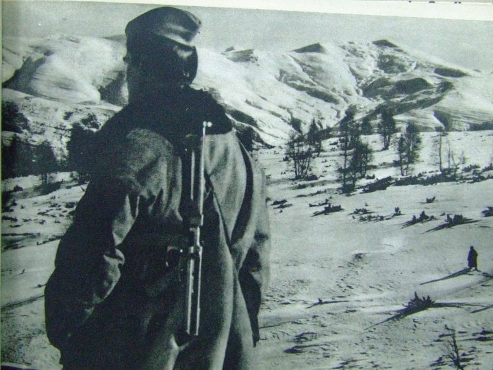 Rusted Thompson M1A1 Restoration - Thompson Submachine Gun Message ...