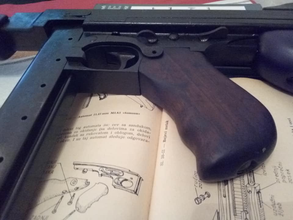 Rusted Thompson M1A1 Restoration - Thompson Submachine Gun Message ...