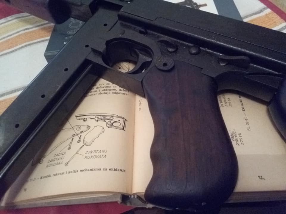 Rusted Thompson M1A1 Restoration - Thompson Submachine Gun Message ...