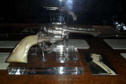 Frank Hamer's pistol - Gangsters, Outlaws & Lawmen of the Early 20th ...
