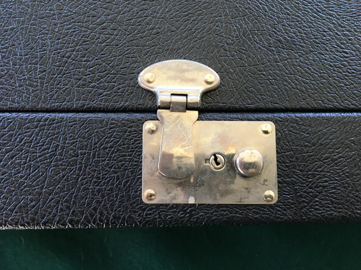 WTS Nice Police Case Newer Construction - Thompson Submachine Gun ...