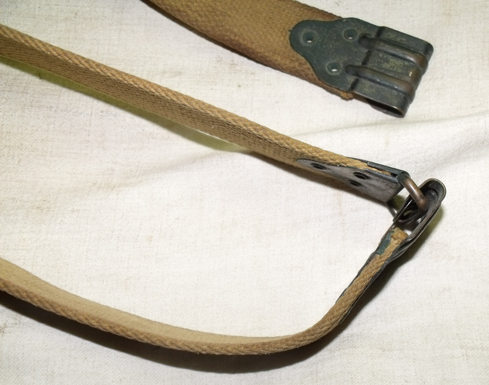 UD42 Sling - The United Defense Model 42 (UD-M42) Submachine Gun Forum ...