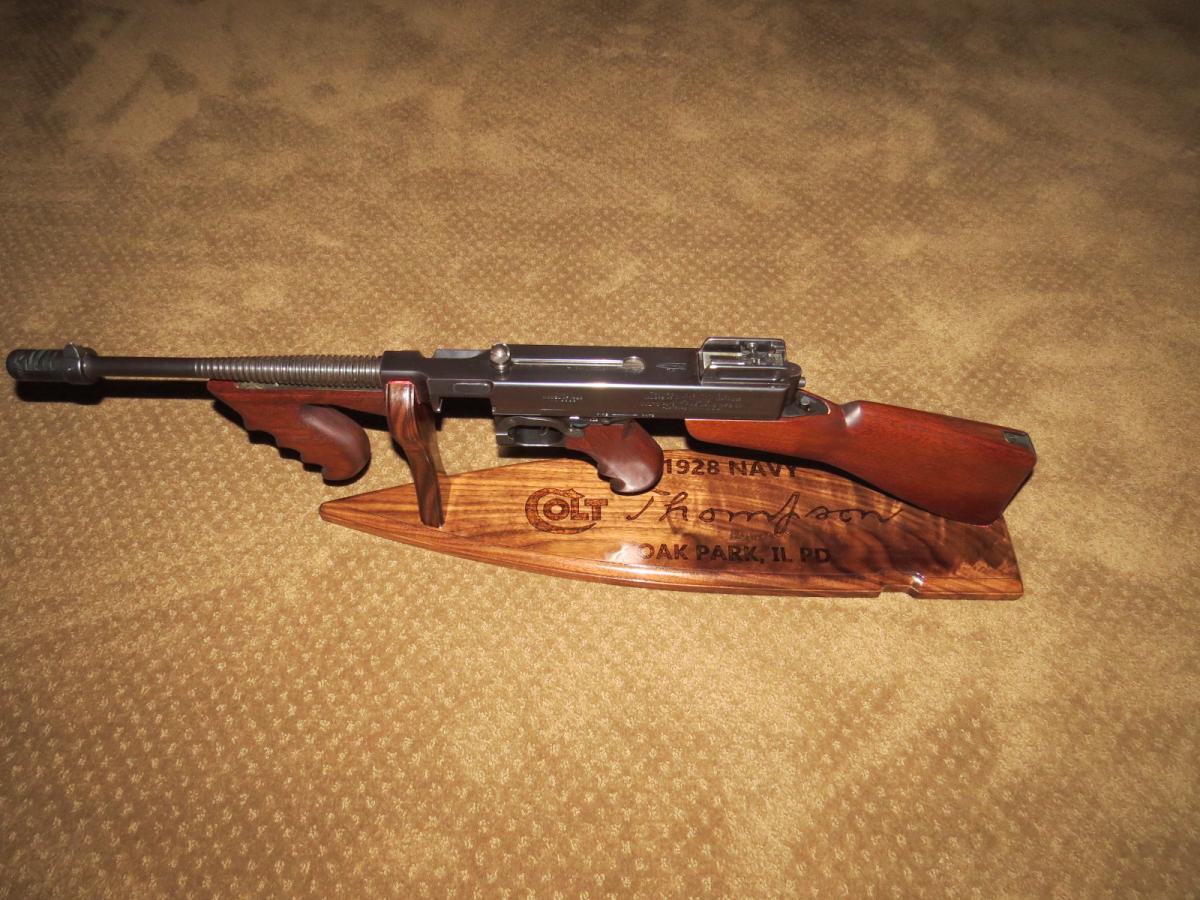 Great Display Stand Maker - Thompson Submachine Gun Message Board ...