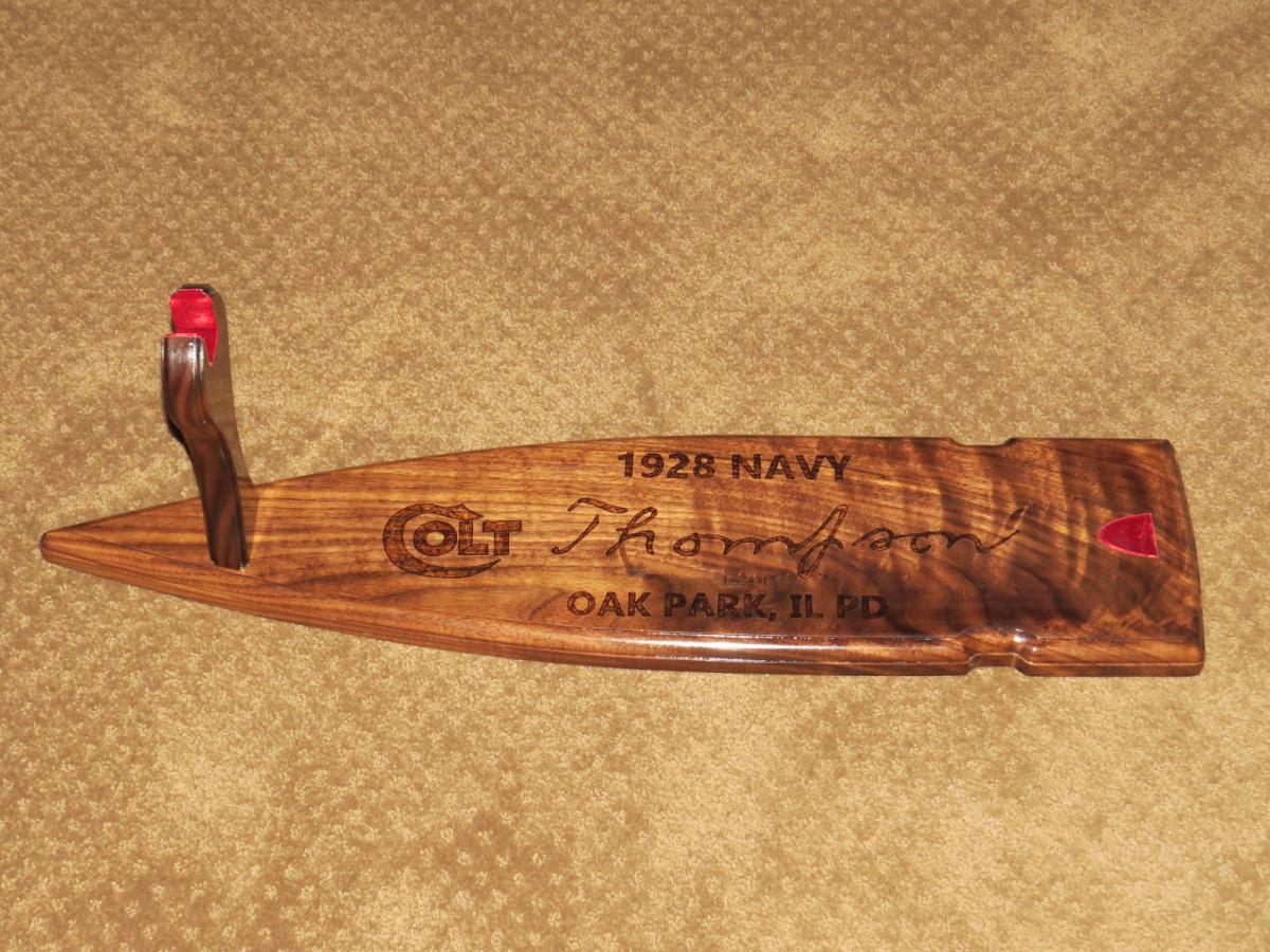 Great Display Stand Maker - Thompson Submachine Gun Message Board ...