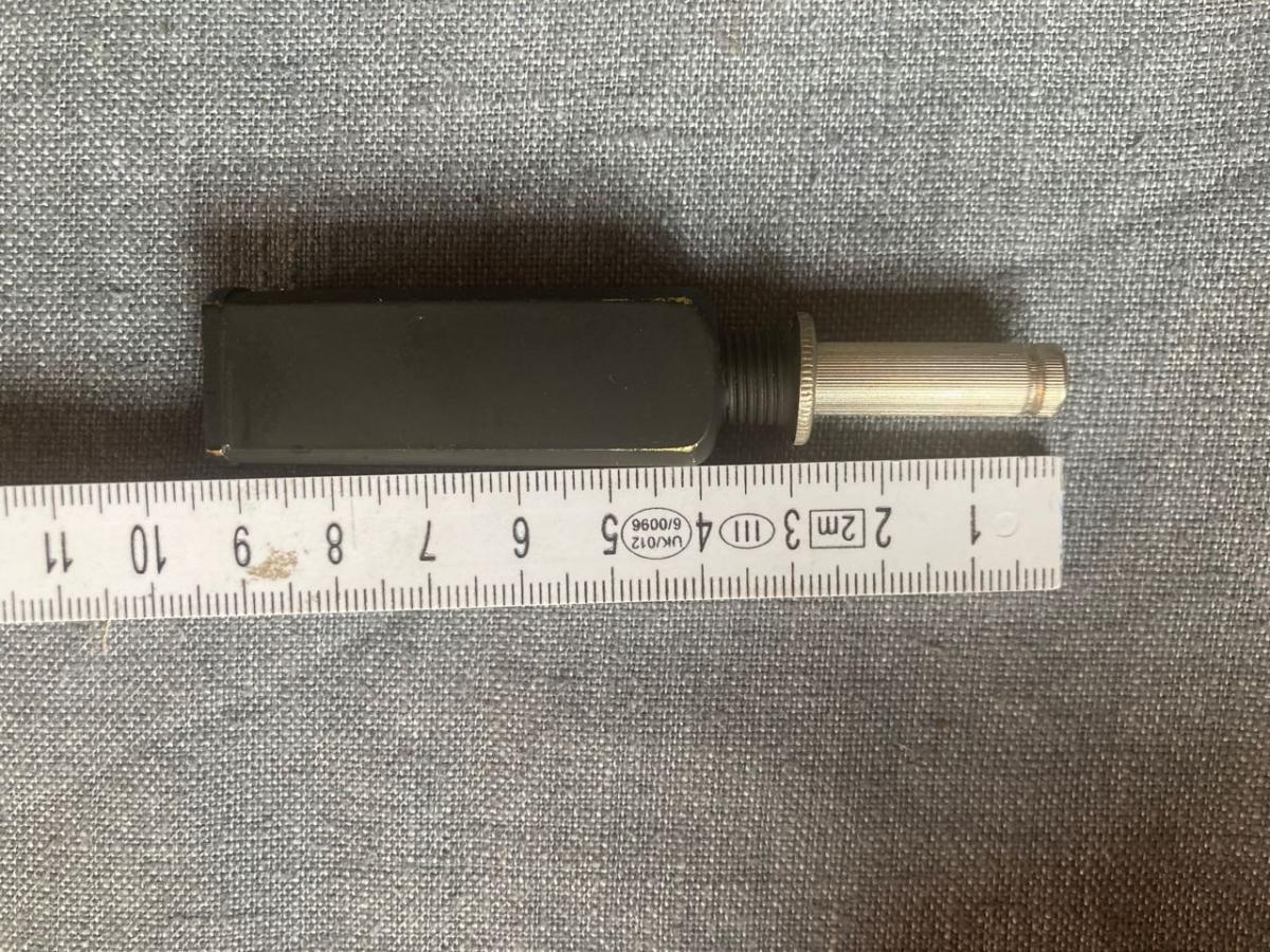 UD42 oiler bottle - The United Defense Model 42 (UD-M42) Submachine Gun ...