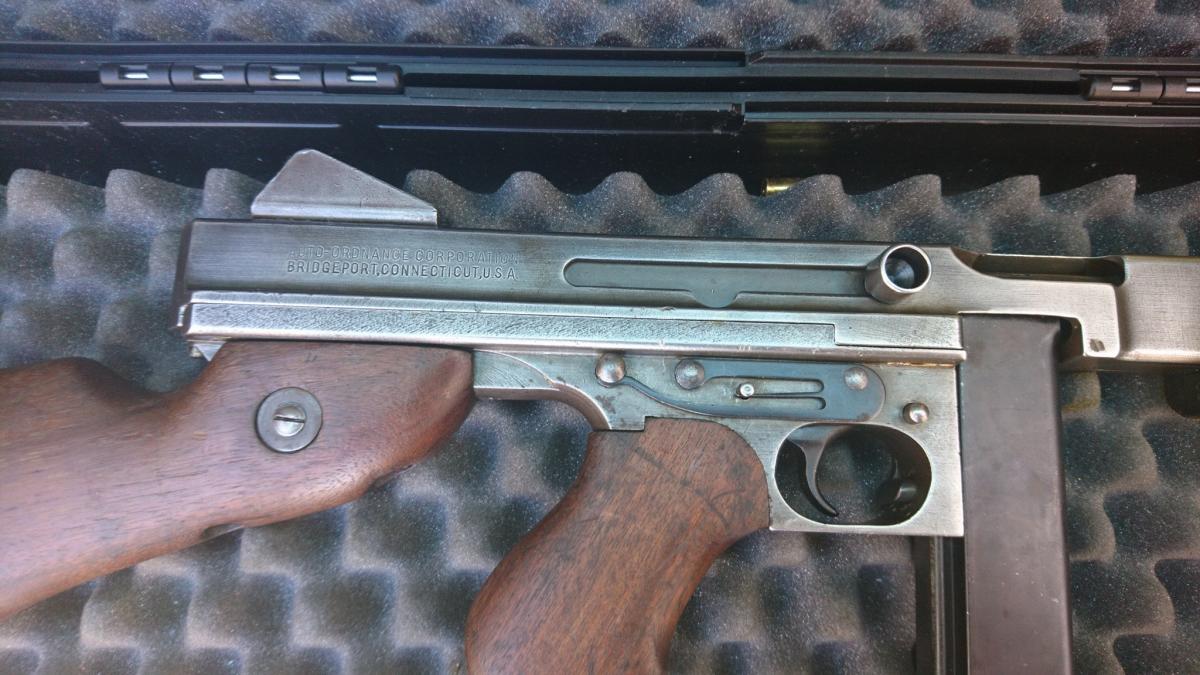Thompson M1A1 Serial number (year?) - Thompson Submachine Gun Message ...