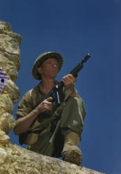 5 WWII Color Portrait Photographs With The Thompson Submachine Gun ...