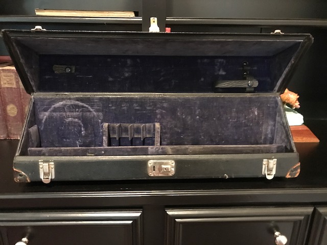 Books Trunk Co. FBI Case - Thompson Submachine Gun Message Board ...