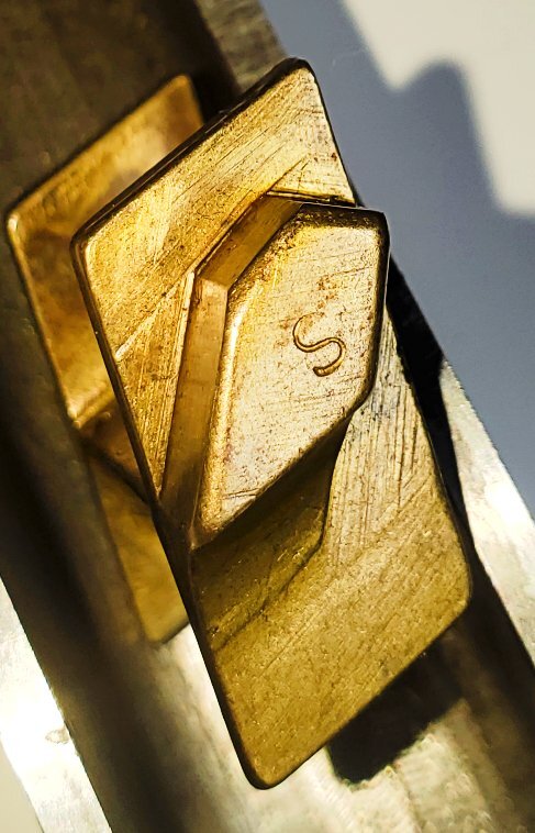 Blish locks with serial numbers? - Thompson Submachine Gun Message ...