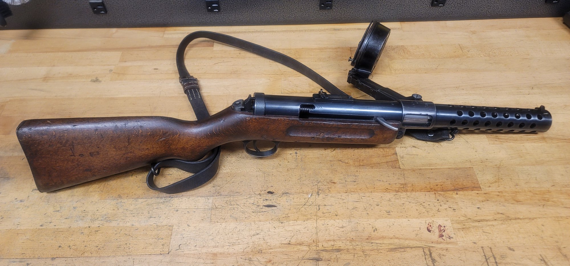 MP 18 acquired - dare I take the snail drum apart for inspection and cleaning? - The MP38-40 ...