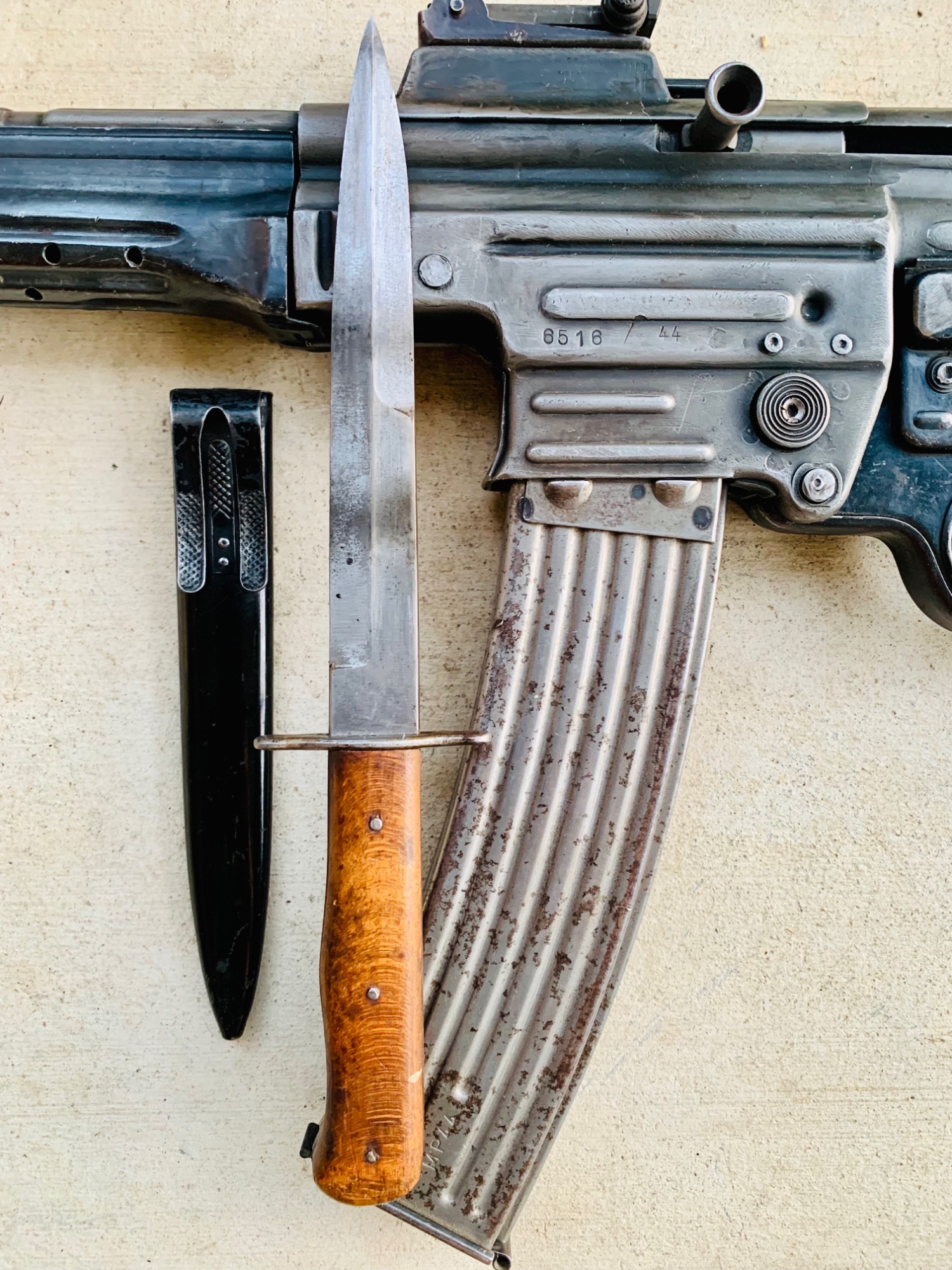 Pics of my MP44 - The MP38-40 - 43/44 Message Board - MachineGunBoards ...