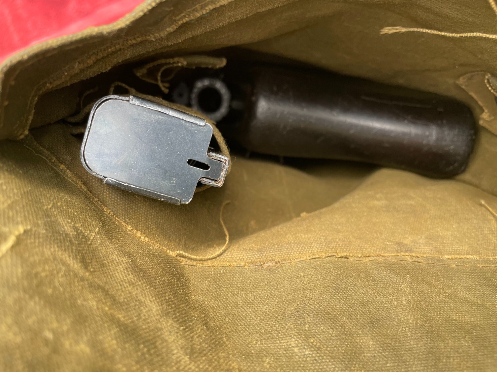 Mystery (to me) Reising Model 55 Bag - Reising Message Board ...