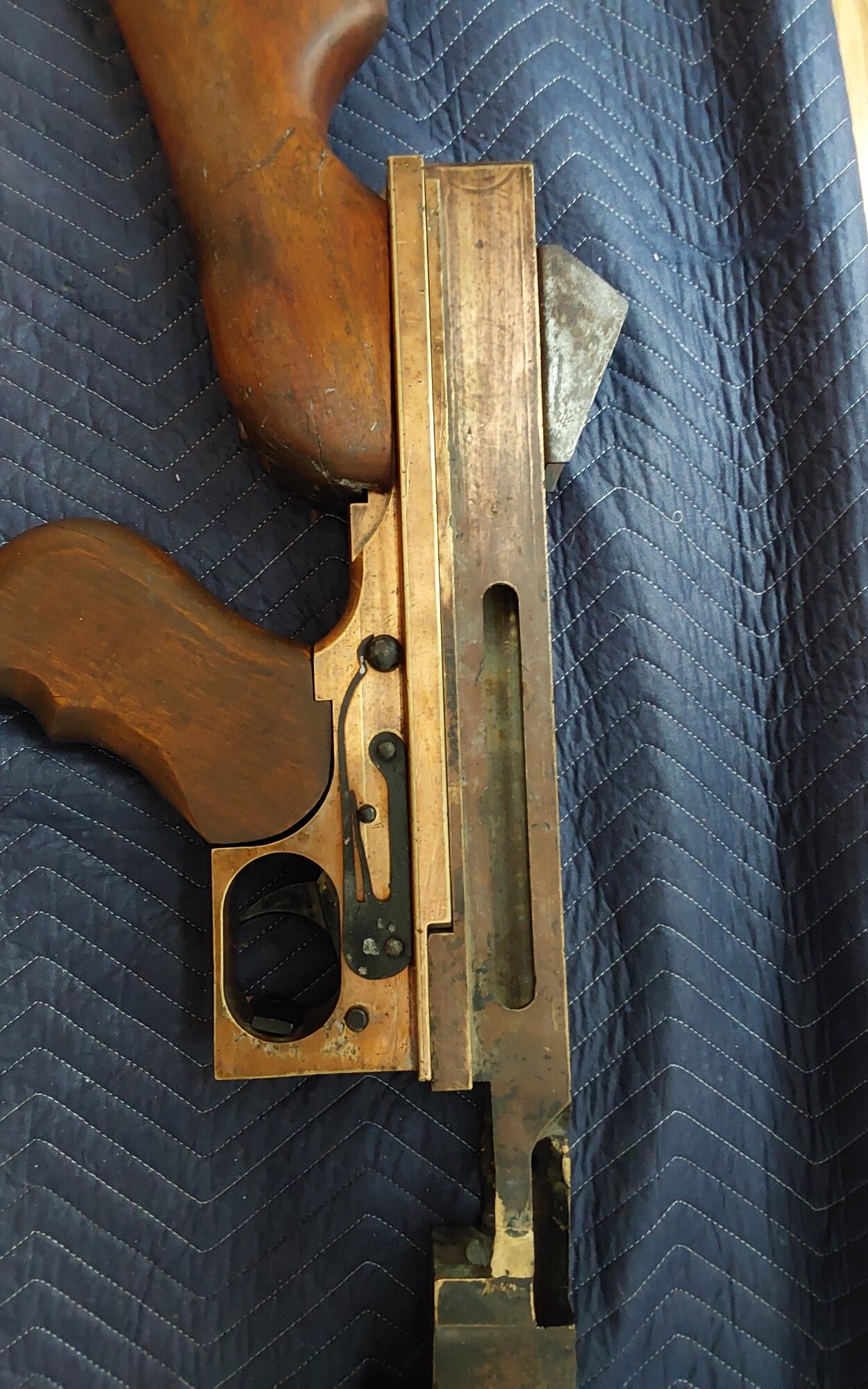Oversized Thompson Display with Brass receiver - Thompson Submachine ...