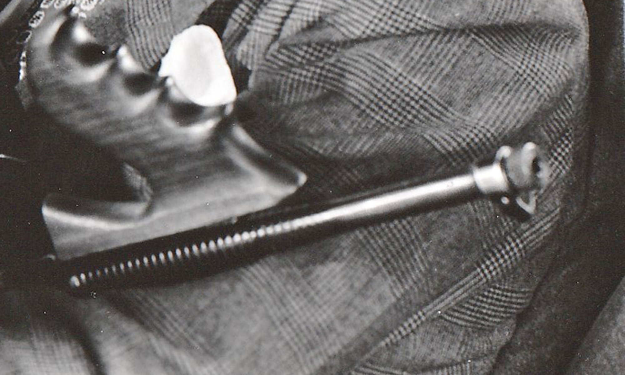 George Raft and Jimmy Cagney gets some guidance on the Thompson ...