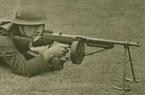 Heavy Barrel Thompsons with bipod M1922/M1923 - Thompson Submachine Gun ...