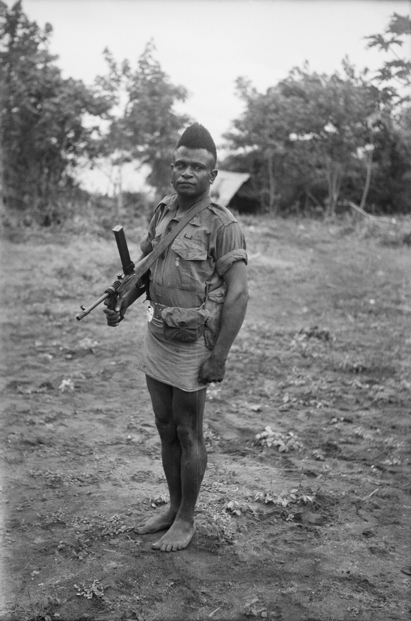 Owen Photos from the Australian War Memorial - The Owen Gun Message ...